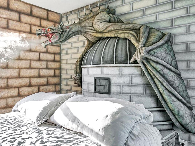 Dragon's Lair features a guardian that's significantly less terrifying than most hotel artwork, and infinitely more interesting.