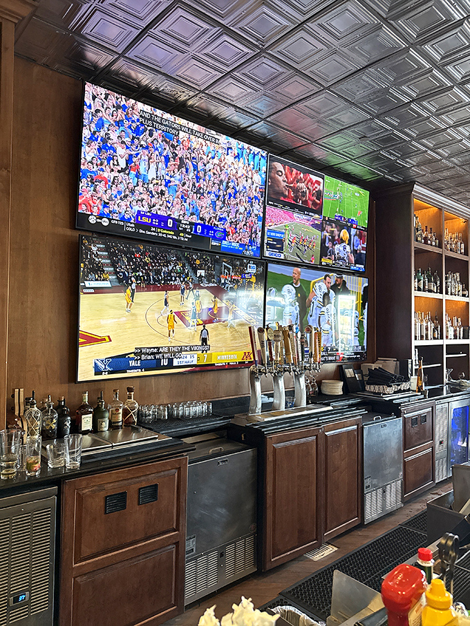 The sleek bar area boasts an impressive wall of screens &ndash; sports fans needn't miss a play while enjoying the underwater atmosphere.
