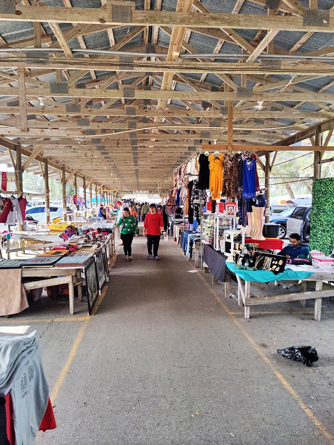 The main thoroughfare bustles with weekend warriors &ndash; hunting for bargains under Florida's generous canopy of sunshine.