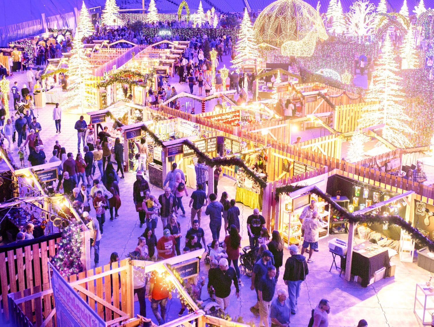 A photo of people shopping souvenirs during the event.