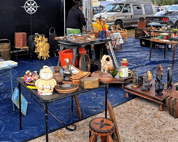 Antique hunters paradise &ndash; where yesterday's household items become tomorrow's conversation pieces.