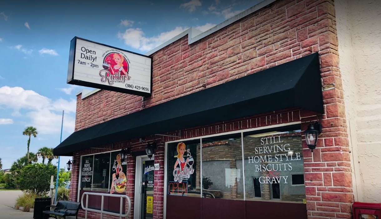 A shot of the diner's old-school exterior.