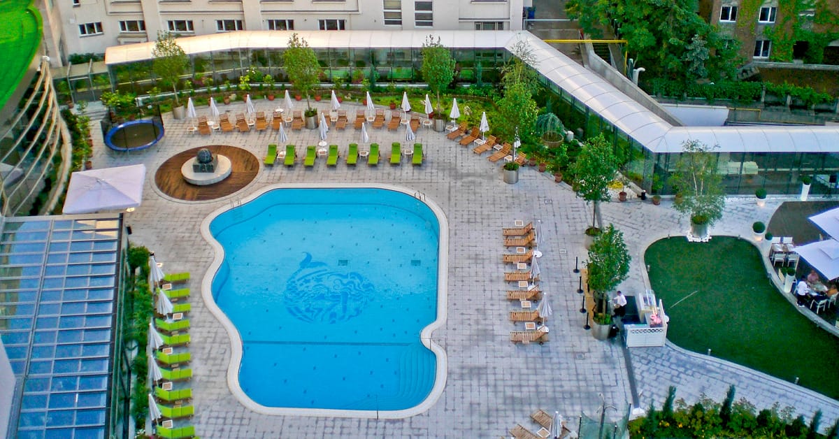 An aerial view of a hotel in Bucharest.