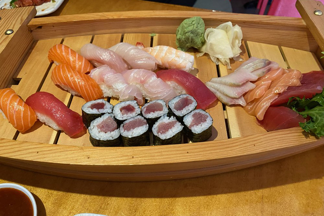 Akashi Japanese Restaurant