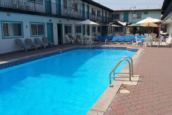 Amethyst Beach Motel