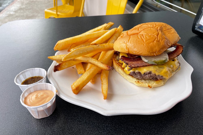 Babe&rsquo;s Meat & Counter