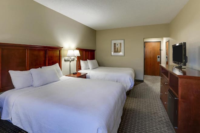 Barrington Hotel & Suites