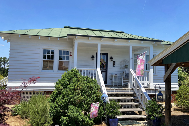 Benjamin W. Best Country Inn and Carriage House