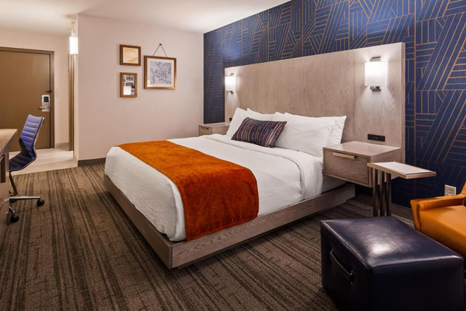 Best Western Plus Landmark Inn