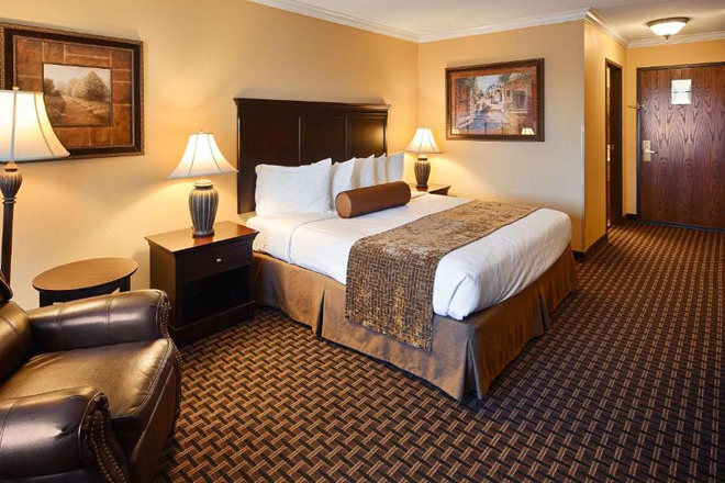 Best Western Plus Southpark Inn & Suites