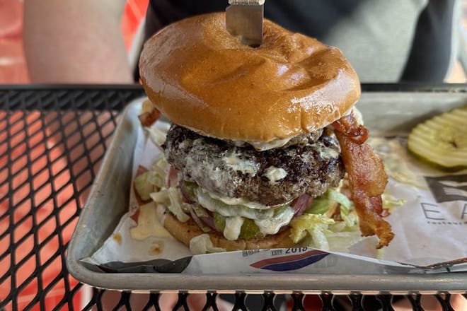 Boulevard Burger & Brew