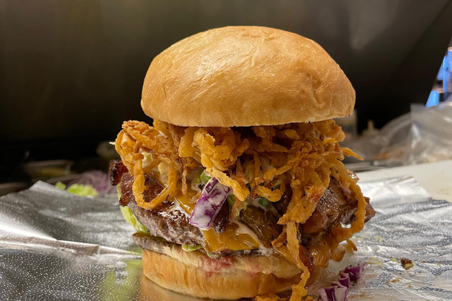 Carm & Gia Metropolitan