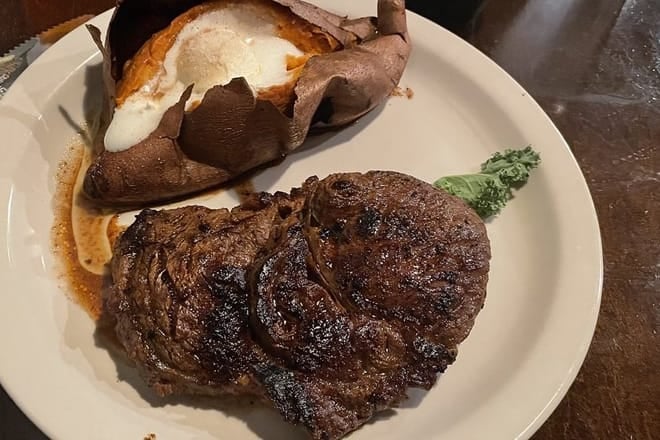 Cast Iron Steakhouse - Jeffersonville