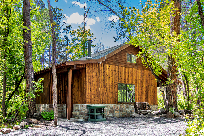 Christopher Creek Lodge