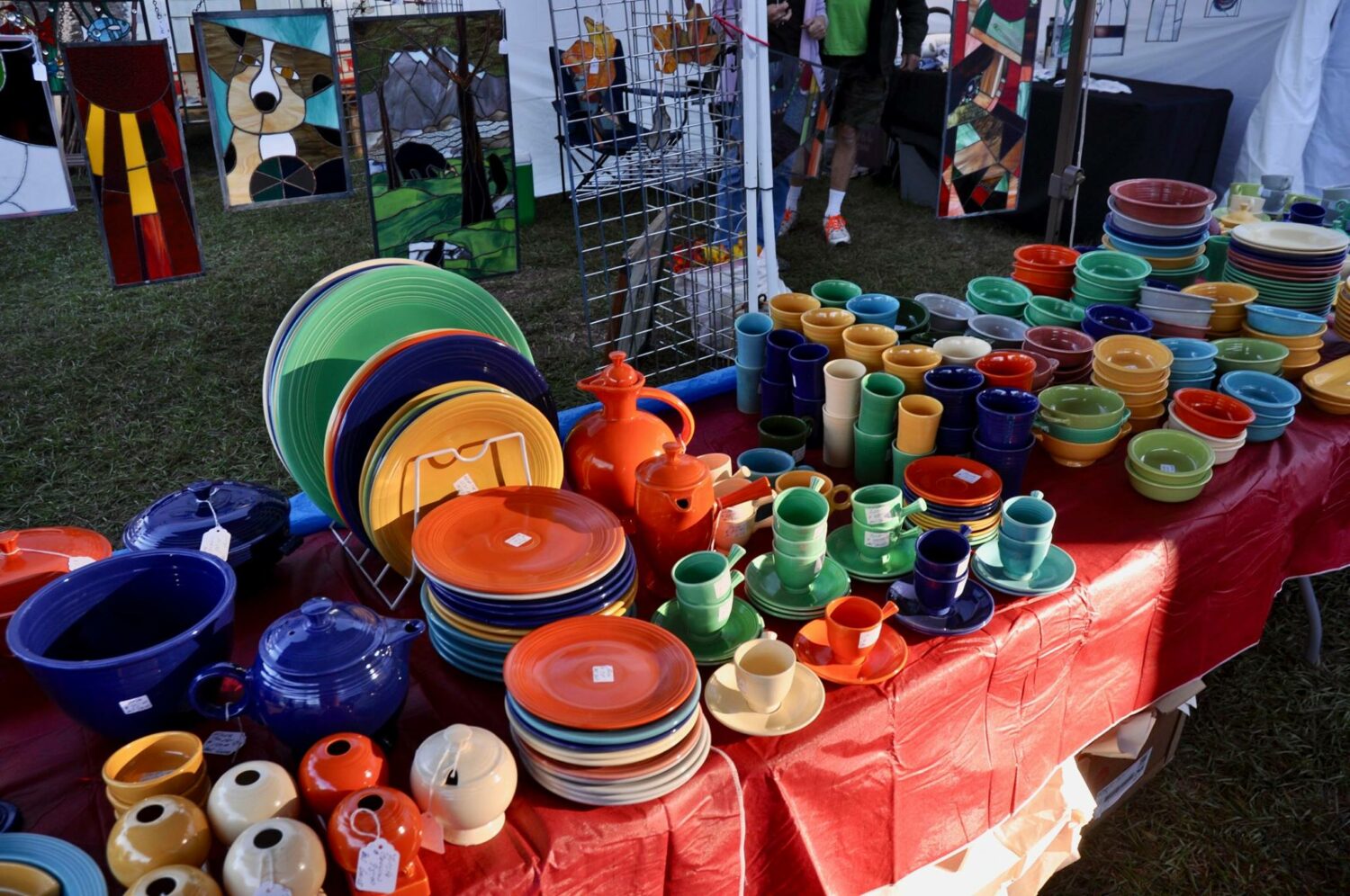 Colorful china wares