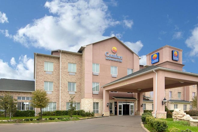 Comfort Inn & Suites Near Lake Lewisville