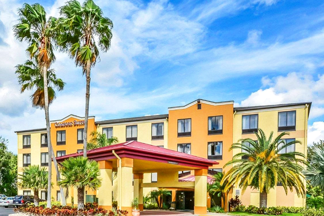 Comfort Suites Tampa - Brandon