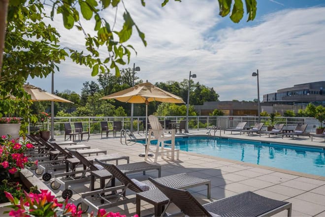 Courtyard by Marriott Bethesda Chevy Chase