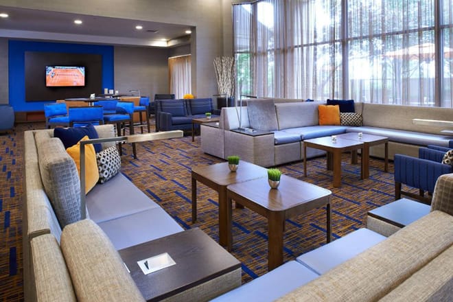 Courtyard by Marriott Kansas City Overland Park/Convention Center