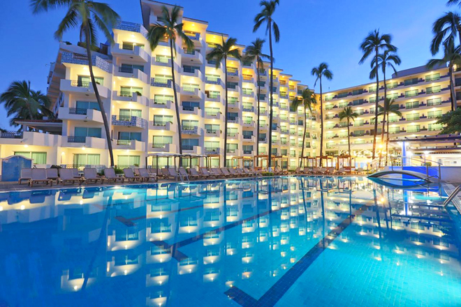 Crown Paradise Golden Resort Puerto Vallarta
