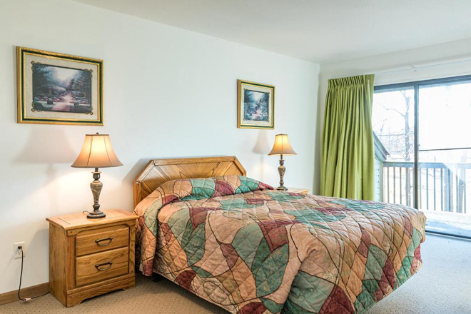 Crown Resorts at Treasure Lake