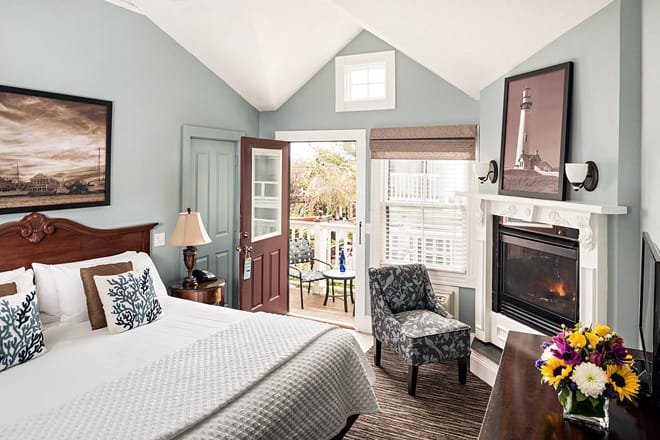 Crowne Pointe Historic Inn & Spa - Adults Only