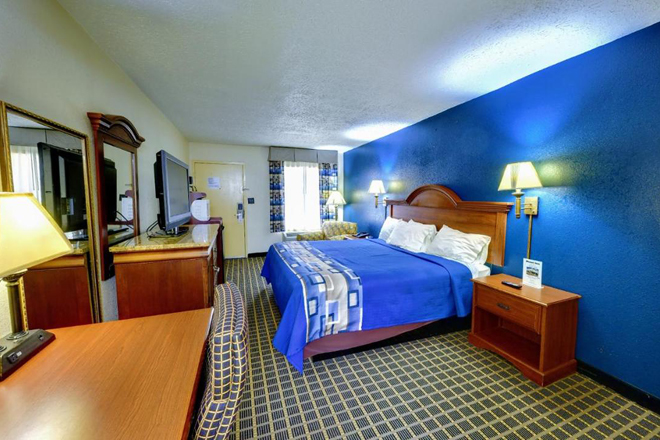 Dahlonega Mountain Inn