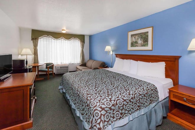 Days Inn by Wyndham Holland