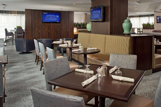 DoubleTree by Hilton Chicago - Schaumburg