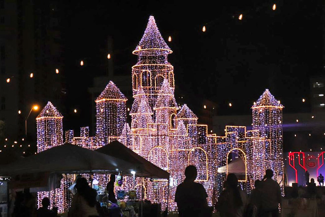 Downtown Holiday Market (Miami, FL)
