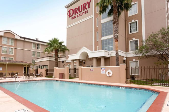 Drury Inn & Suites