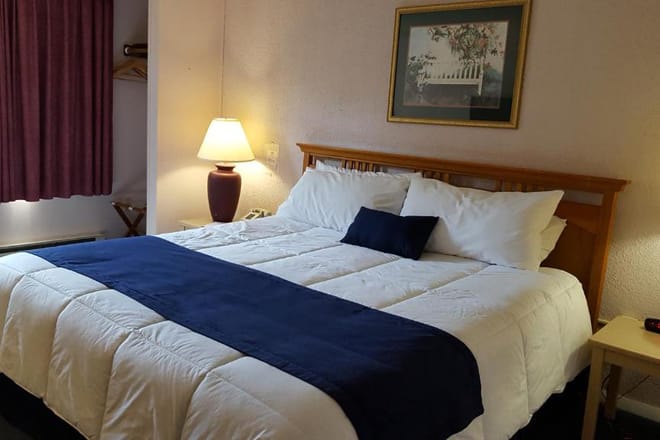 Eastern Inn & Suites