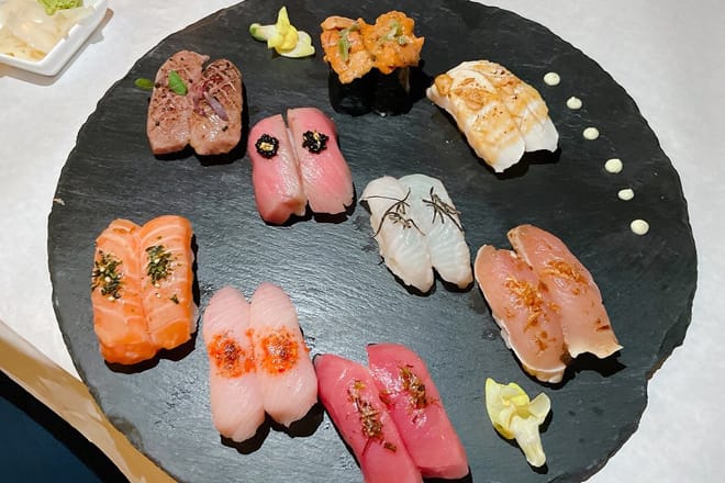 Eight Sushi Lounge