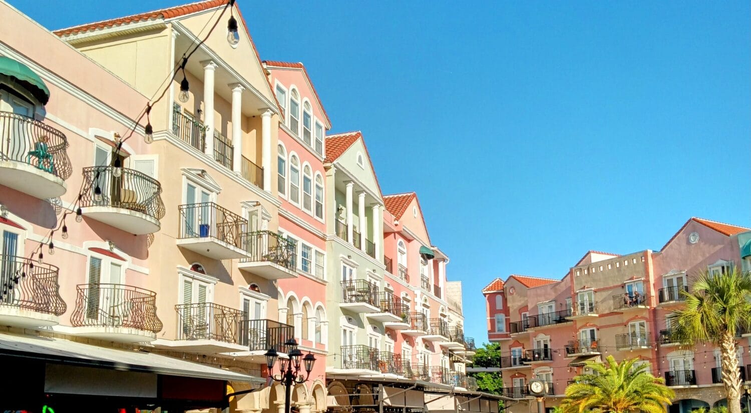 European-feel houses nestles above each establishment.