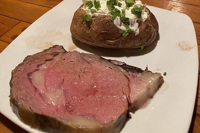 Feeney's Restaurant & Bar