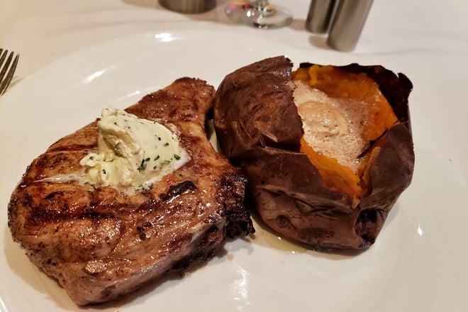 Final Cut Steakhouse