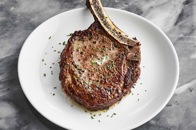 Fleming&rsquo;s Prime Steakhouse & Wine Bar