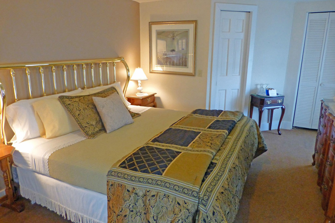 Fox and Hound Bed & Breakfast of New Hope