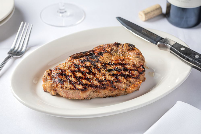 Gibsons Bar & Steakhouse