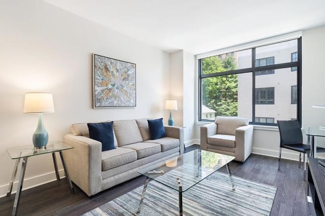 Global Luxury Suites at Bethesda Metro