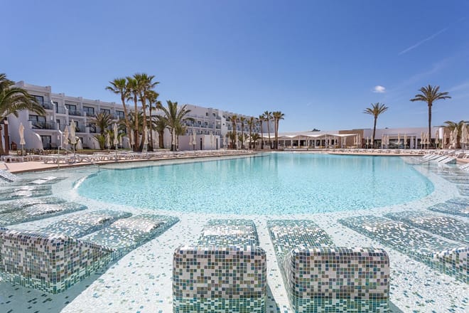 Grand Palladium White Island Resort & Spa, Spain