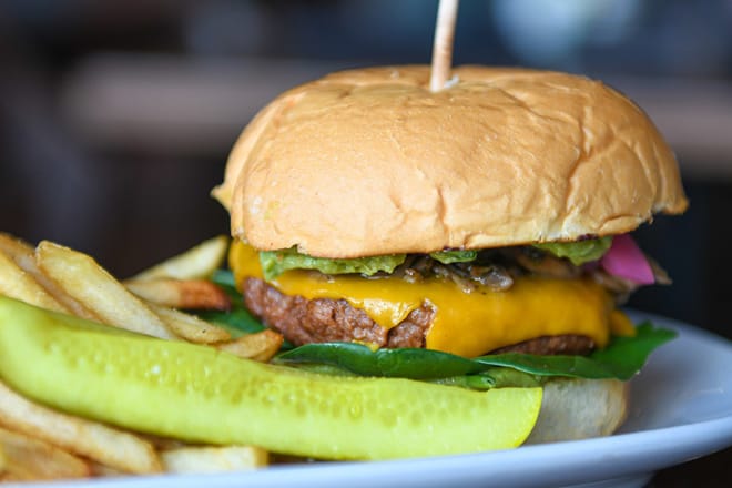 HUB Restaurant & Ice Creamery