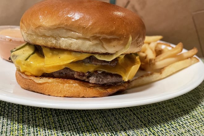 Hadley’s Bar + Kitchen