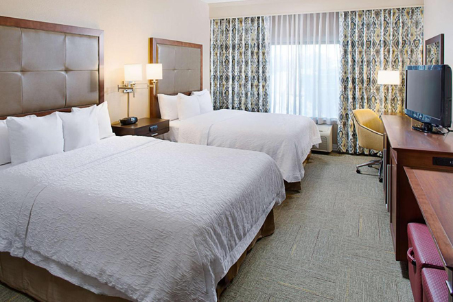 Hampton Inn & Suites Denton