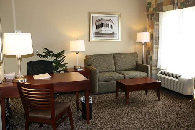 Hampton Inn & Suites - West Point