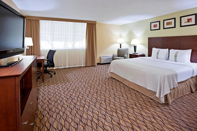 Holiday Inn Bloomington-Airport, an IHG Hotel