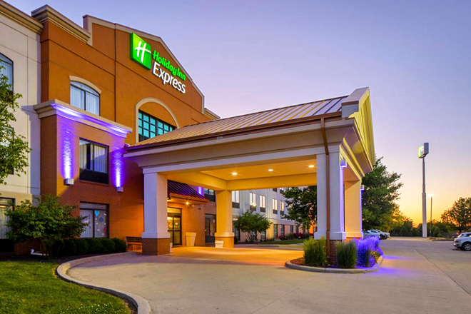 Holiday Inn Express Bloomington West, an IHG Hotel