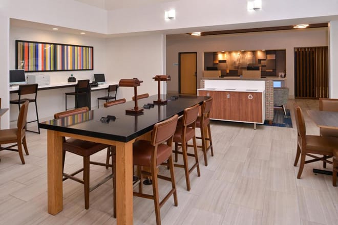 Holiday Inn Express Stockton Southeast