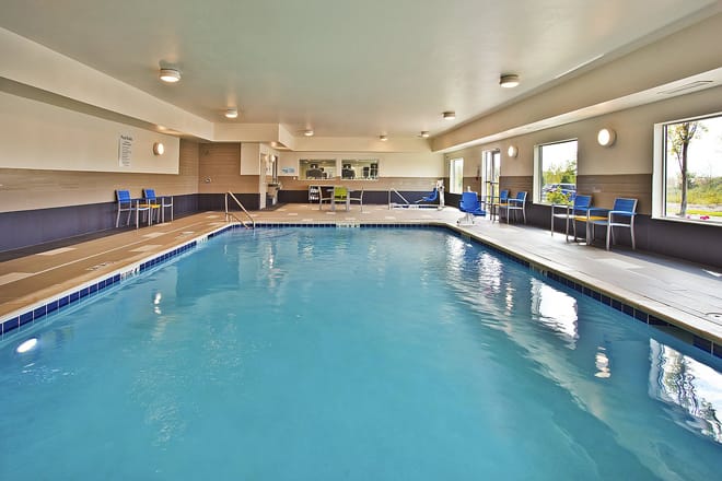 Holiday Inn Express & Suites Ann Arbor West, an IHG Hotel