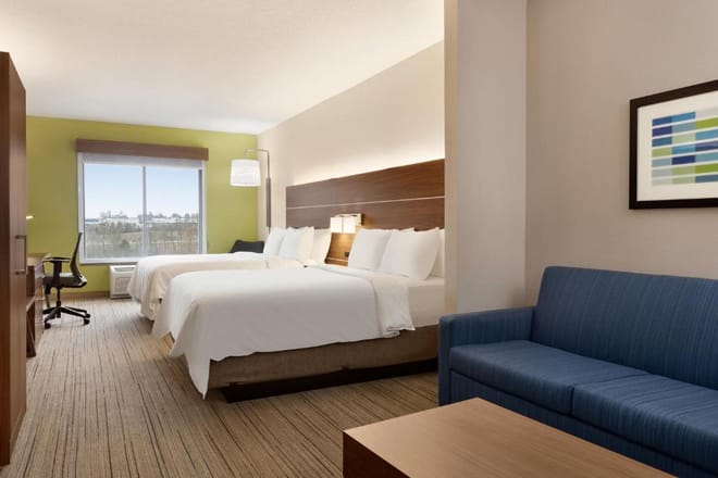 Holiday Inn Express & Suites Opelika Auburn